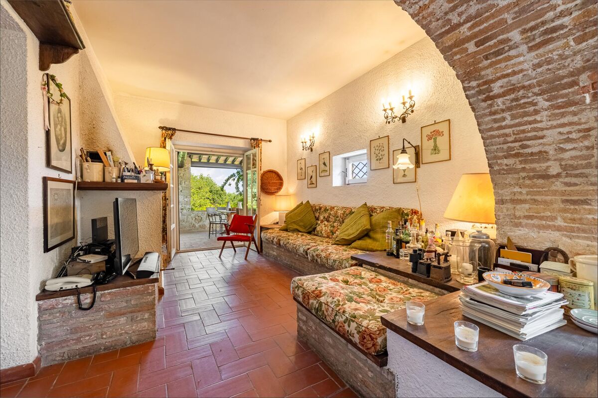 farmhouse for sale in Sarteano, Siena, Tuscany - rsi012515588 | Knight ...