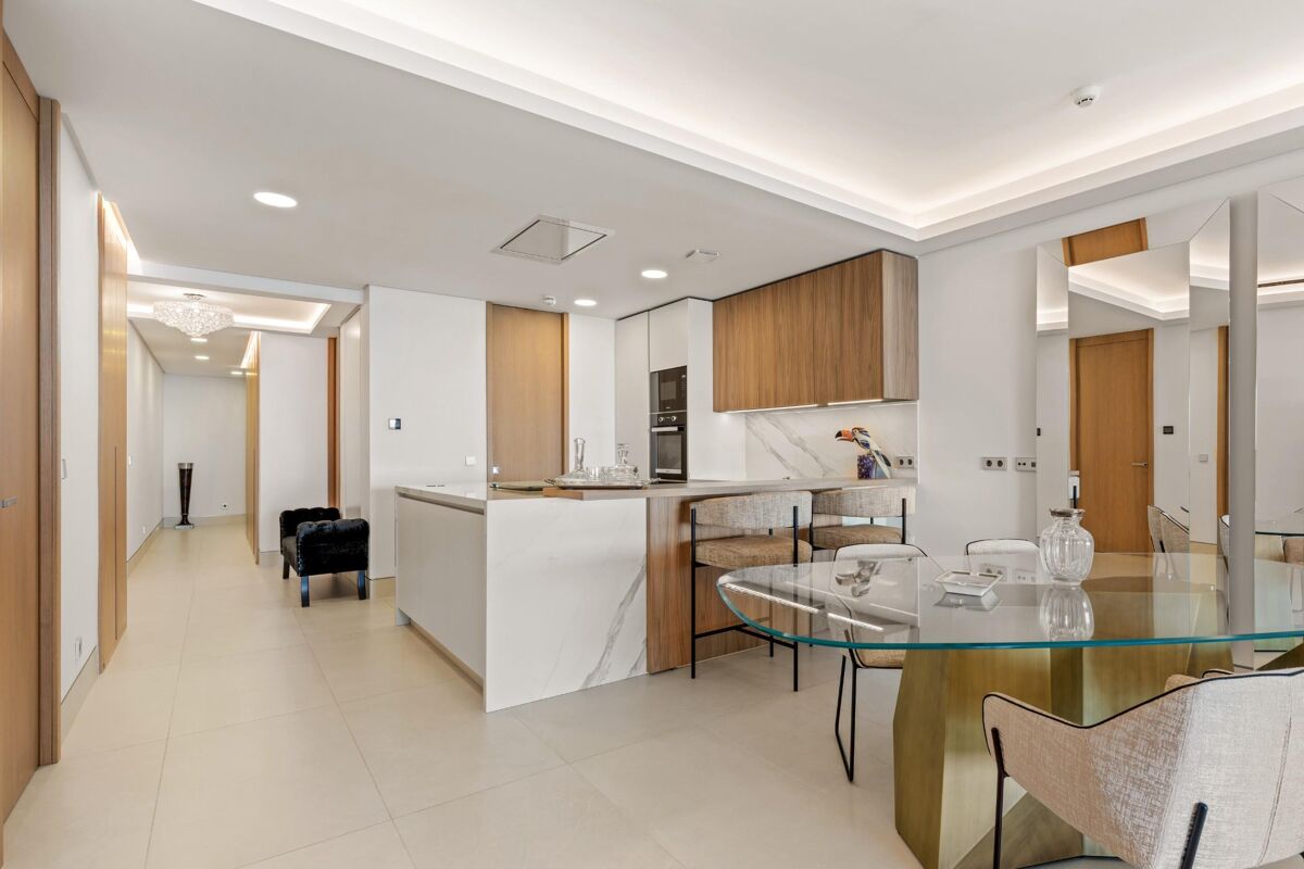 apartment for sale in Pacifico Street, Sierra Blanca Tower, Malaga ...