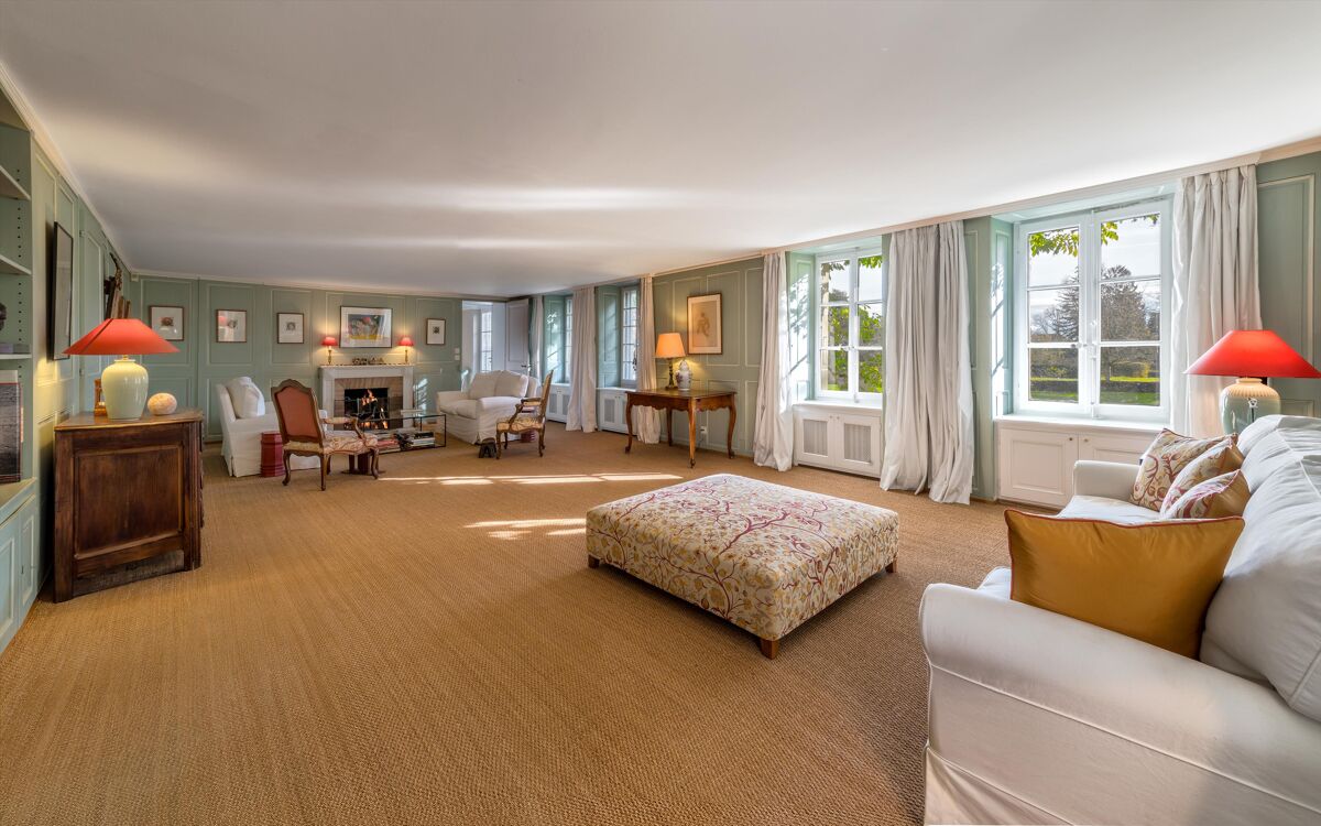 villa for sale in Tolochenaz, Lausanne, Vaud - rsi012536622 | Knight ...