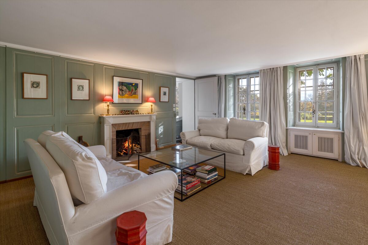 villa for sale in Tolochenaz, Lausanne, Vaud - rsi012536622 | Knight ...