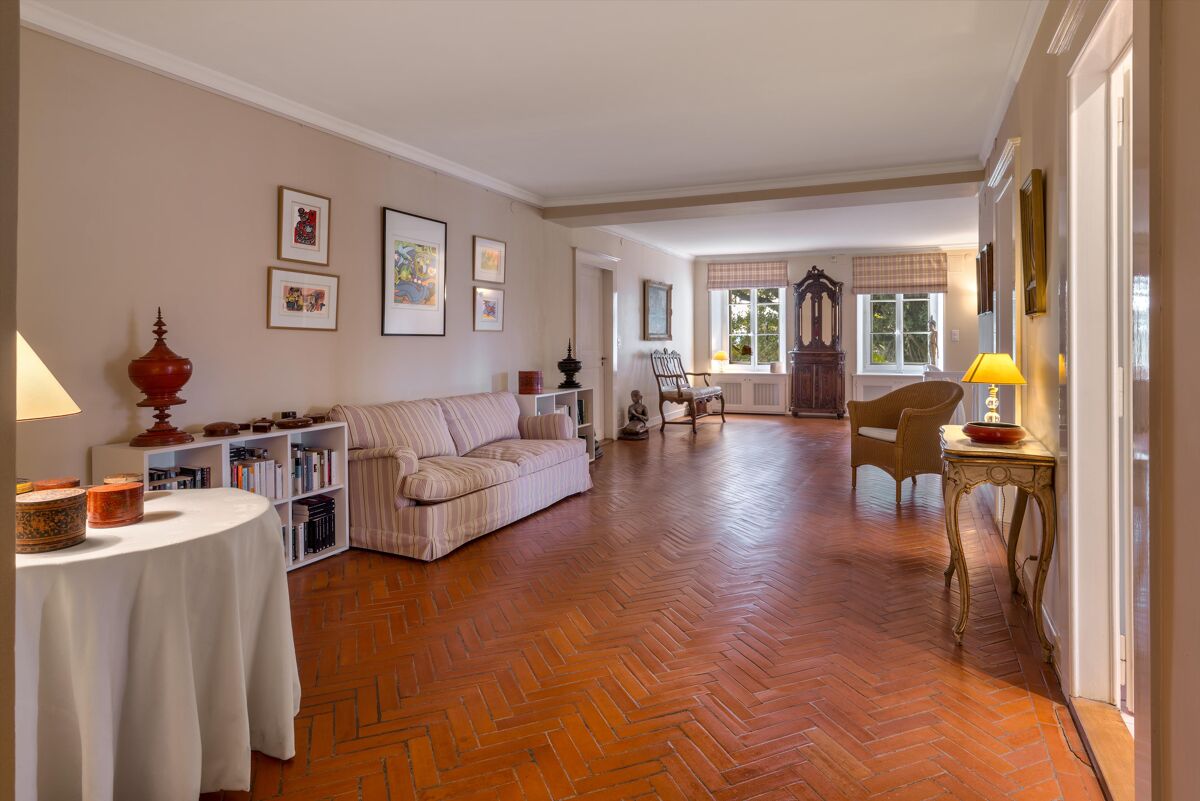 villa for sale in Tolochenaz, Lausanne, Vaud - rsi012536622 | Knight ...