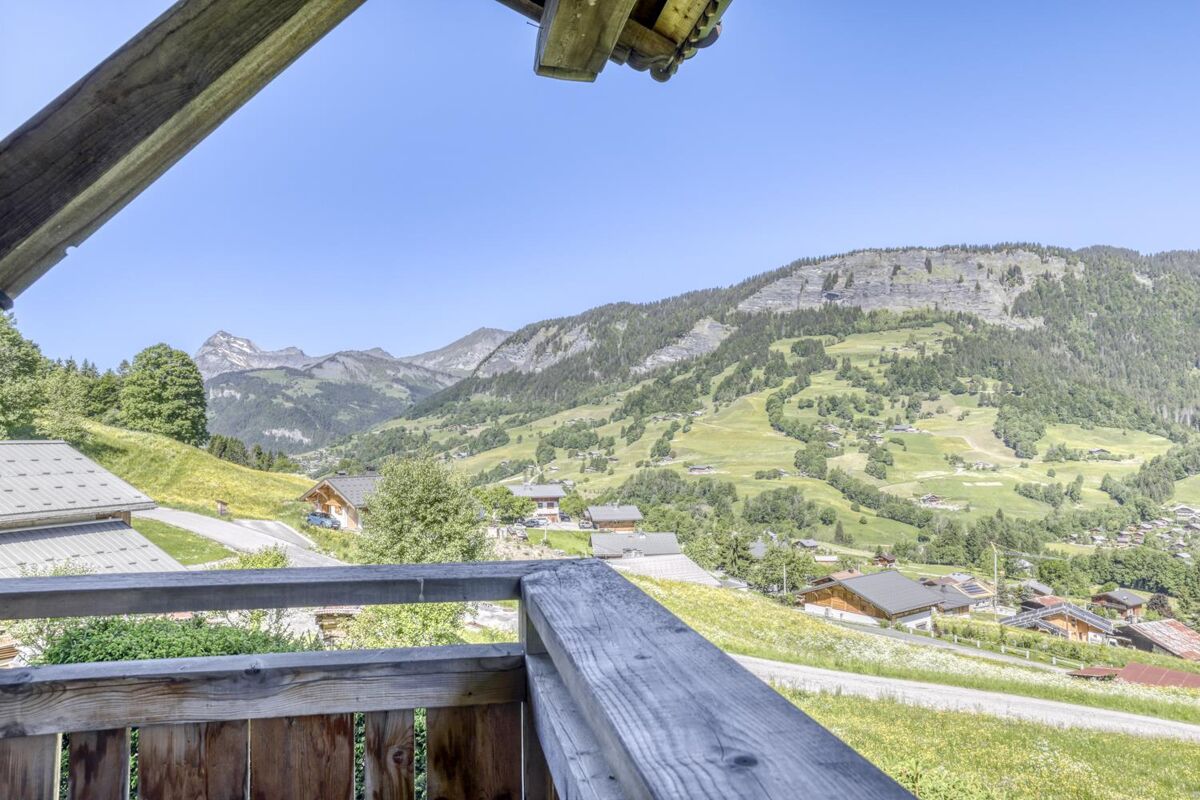 chalet for sale in Praz sur Arly, Haute-Savoie, Rhône-Alpes - rsi012574749 | Knight Frank