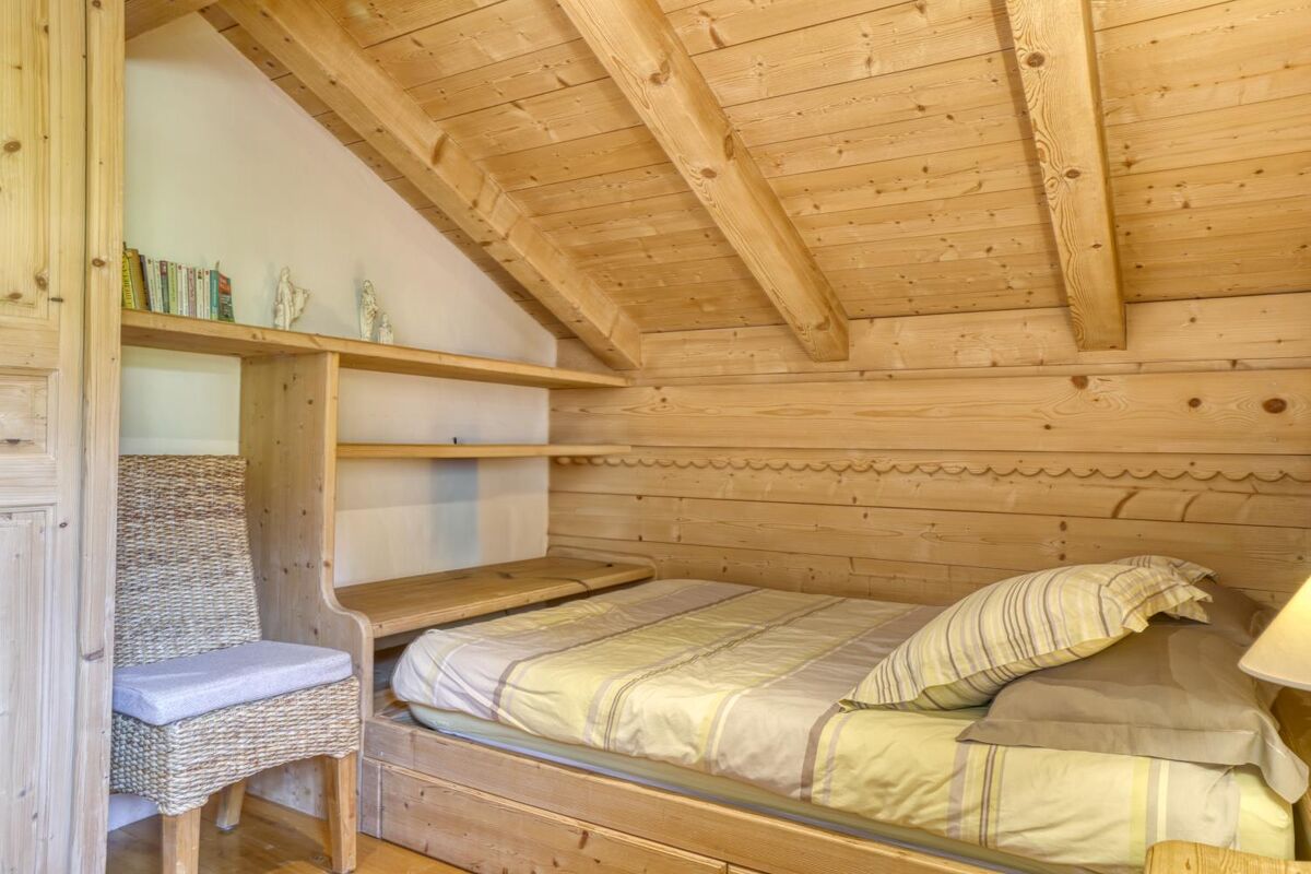 chalet for sale in Praz sur Arly, Haute-Savoie, Rhône-Alpes - rsi012574749 | Knight Frank