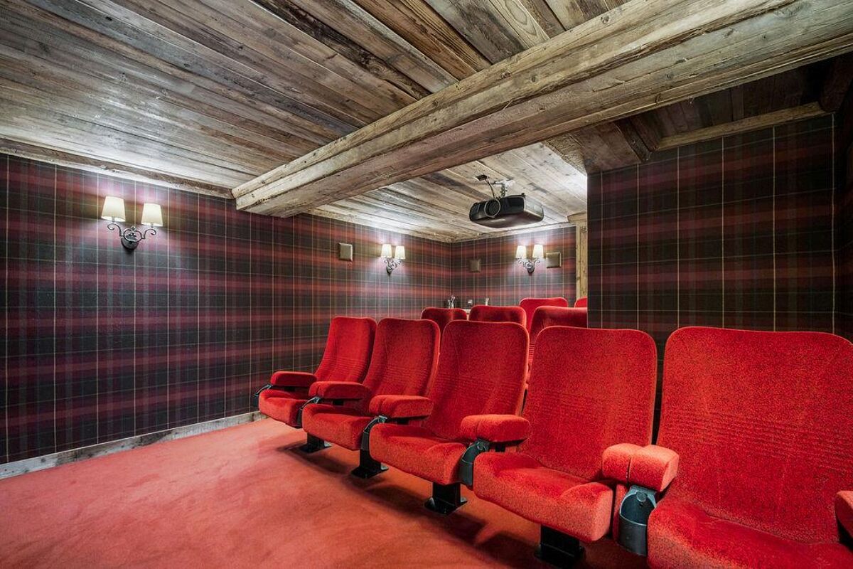 chalet for sale in Courchevel 1850, Savoie, Rhône-Alpes. - rsi012579707 | Knight Frank New Zealand