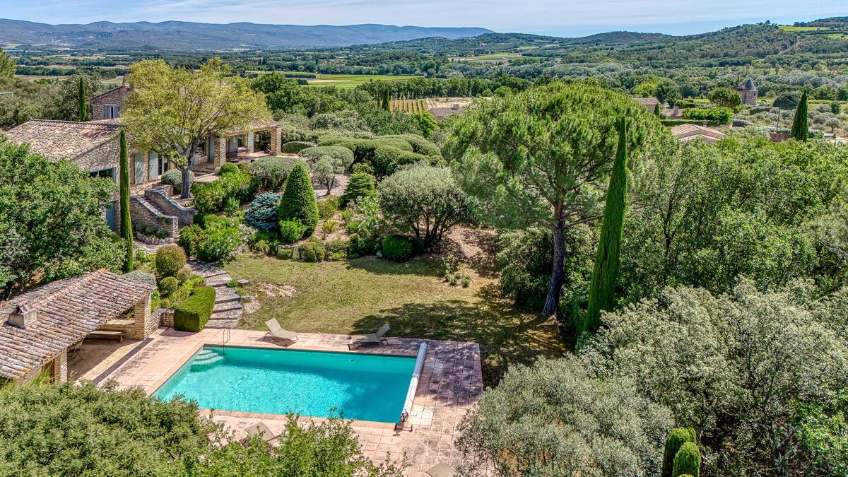 house for sale in Gordes, Vaucluse, Provence-Alpes-Côte d'Azur ...