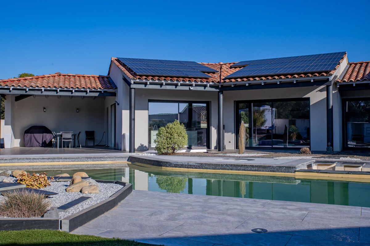 house for sale in Uchaux, Vaucluse, Provence-Alpes-Côte d'Azur ...