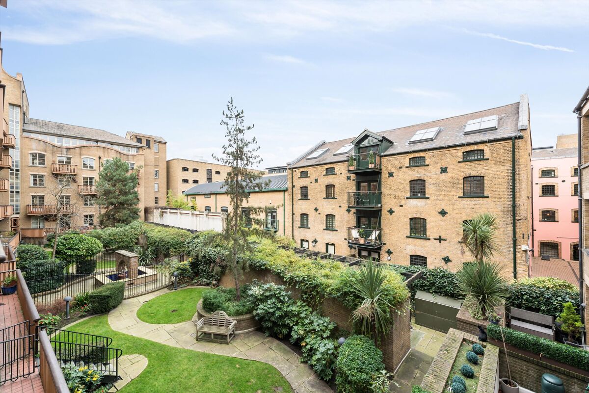 Flat for sale in Queen Elizabeth Street, London, SE1 - SBK012149495 ...