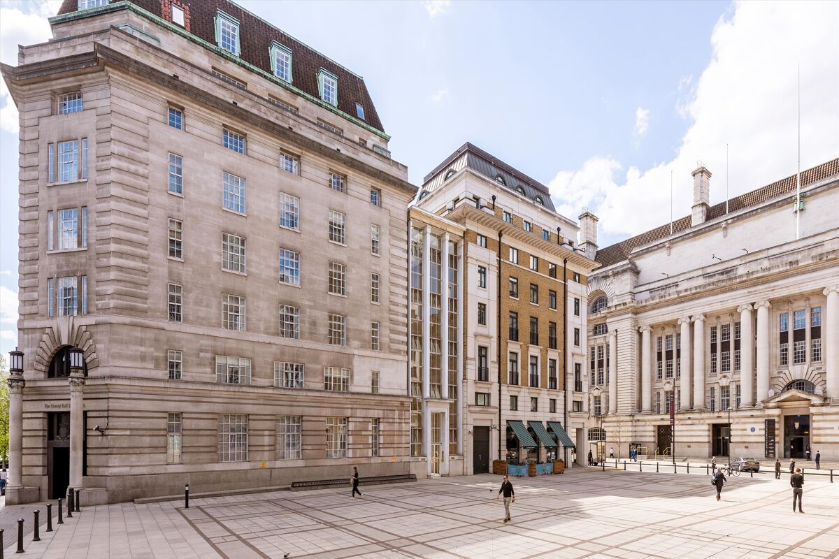 flat for sale in Forum Magnum Square, London, SE1 - sbk012277093 ...