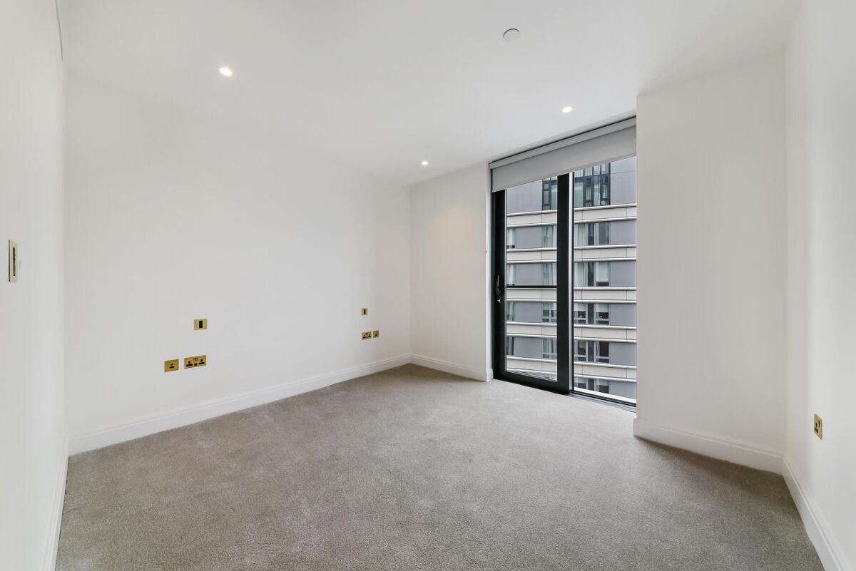 flat to rent in The Dumont, Albert Embankment, London, SE1 ...