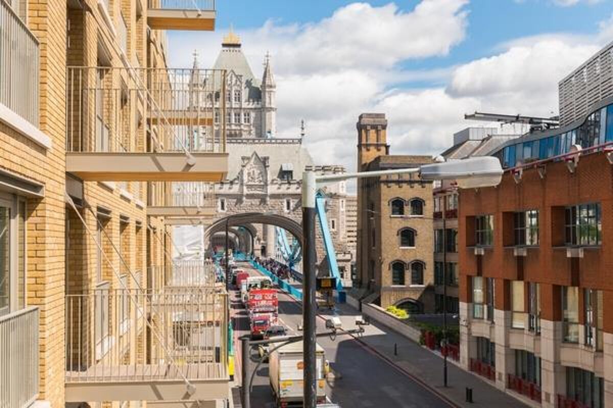 flat to rent in Still Walk, One Tower Bridge, London, SE1 ...