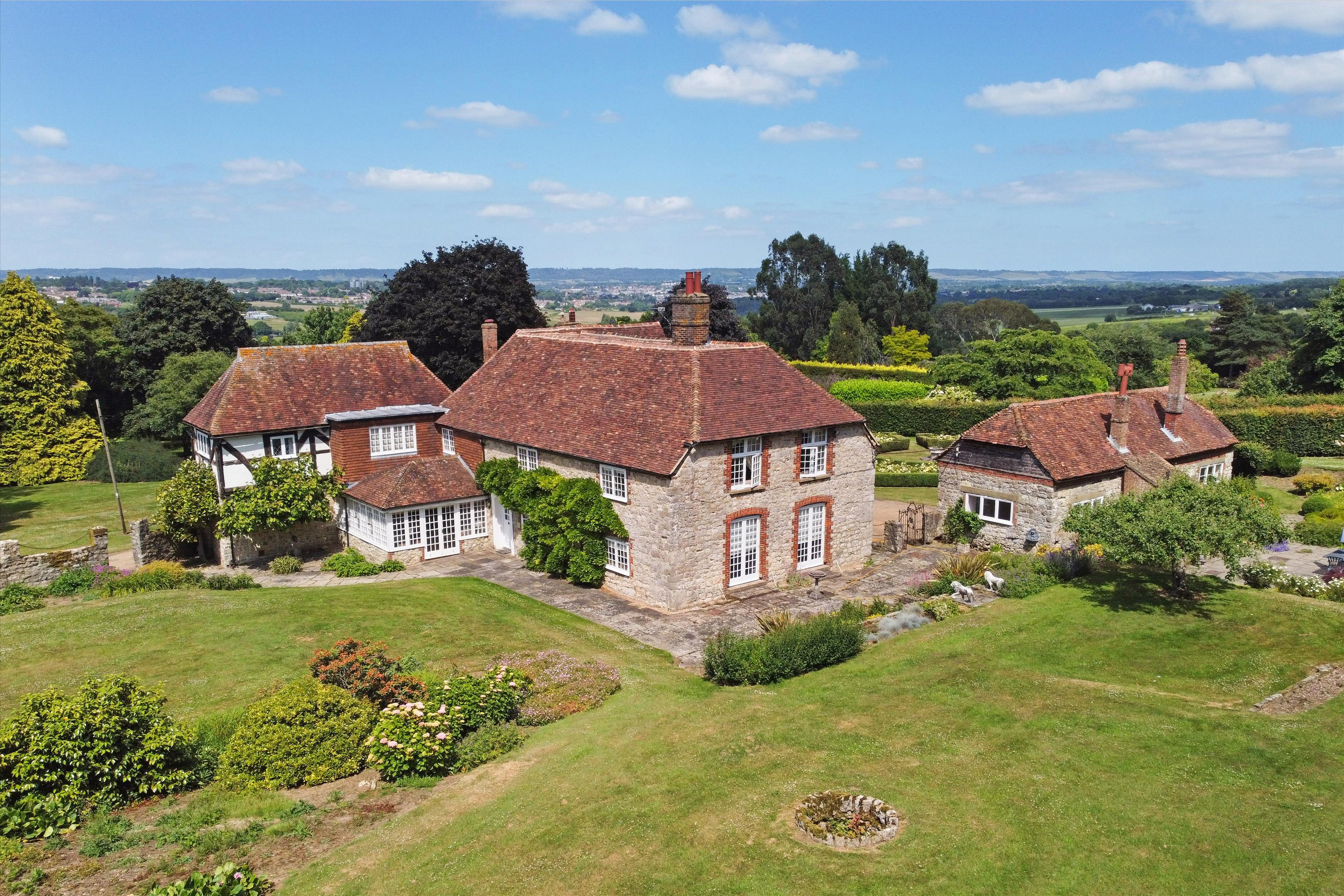 Country properties, land & Farms for sale or rent - UKLandandFarms.co.uk