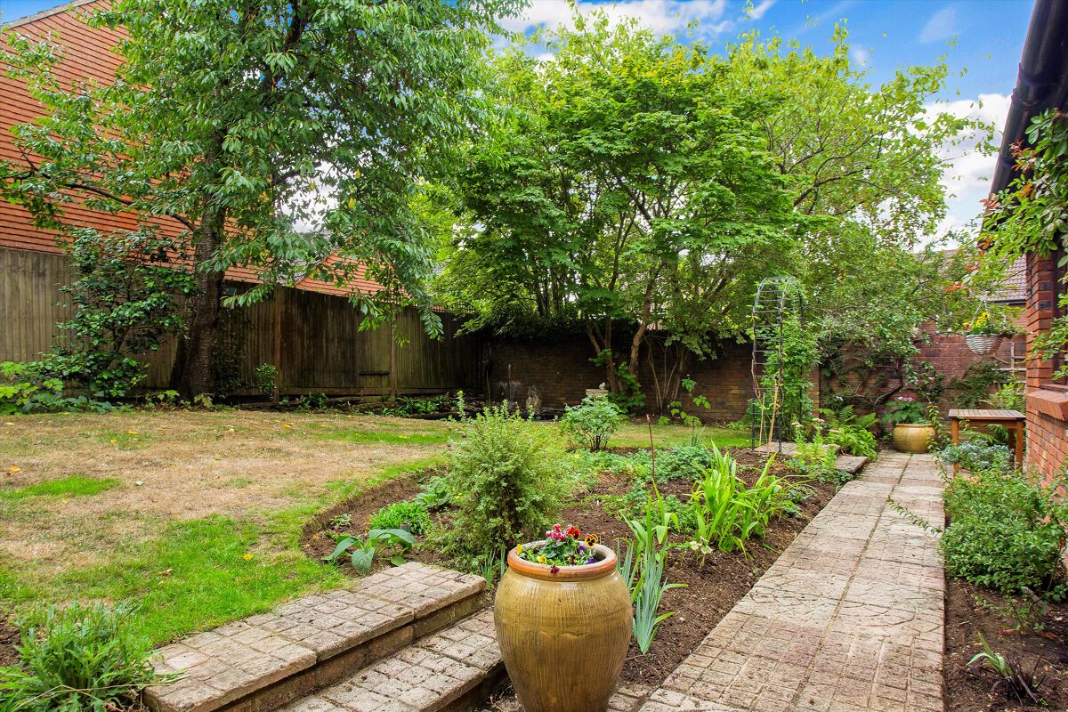 House For Sale In Egdean Walk Sevenoaks Kent TN13 SEV012251970 house-for-sale-in-egdean-walk-sevenoaks-kent-tn13-sev012251970