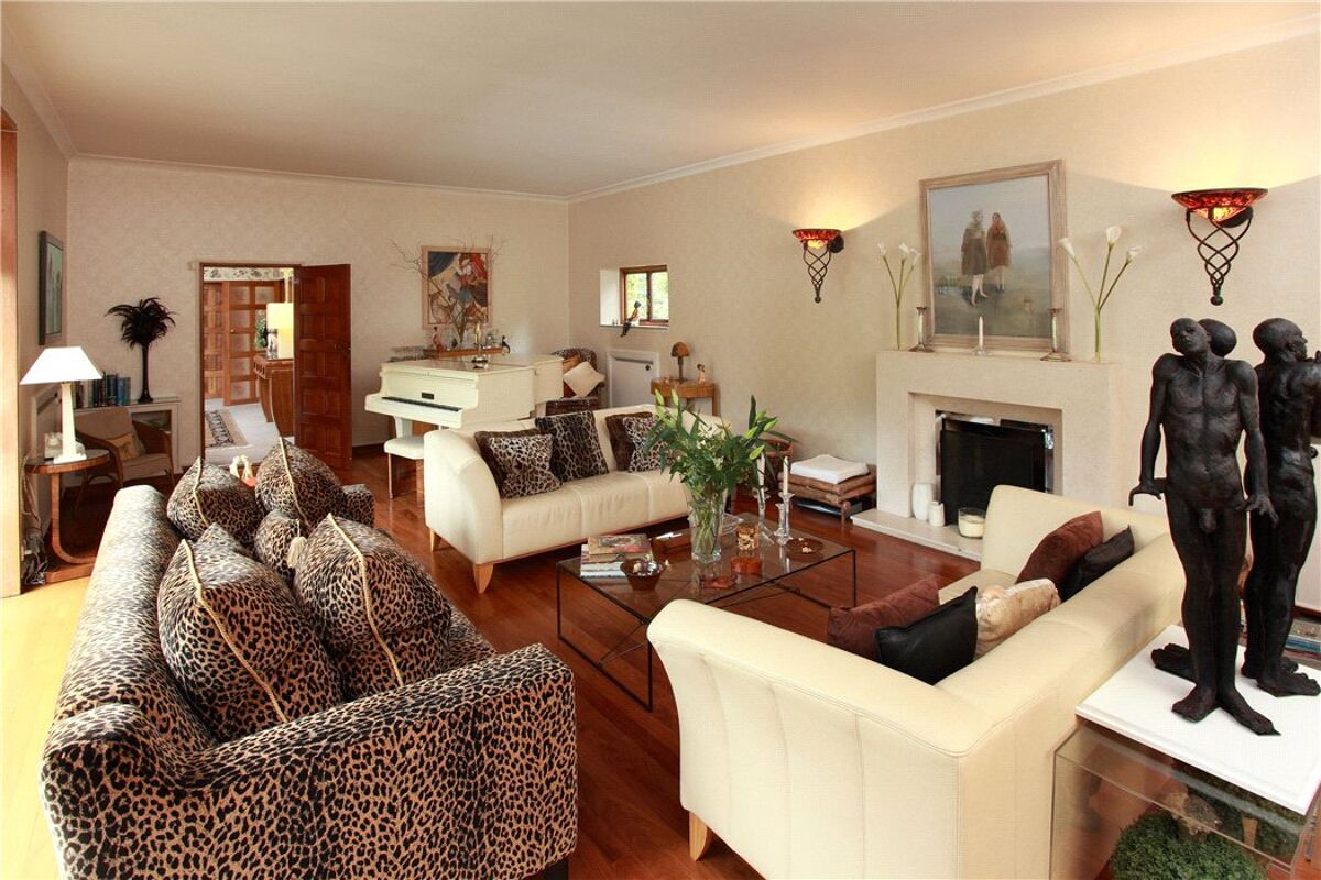House For Sale In Goodley Stock Road Crockham Hill Nr Edenbridge Kent Tn8 Sev100280