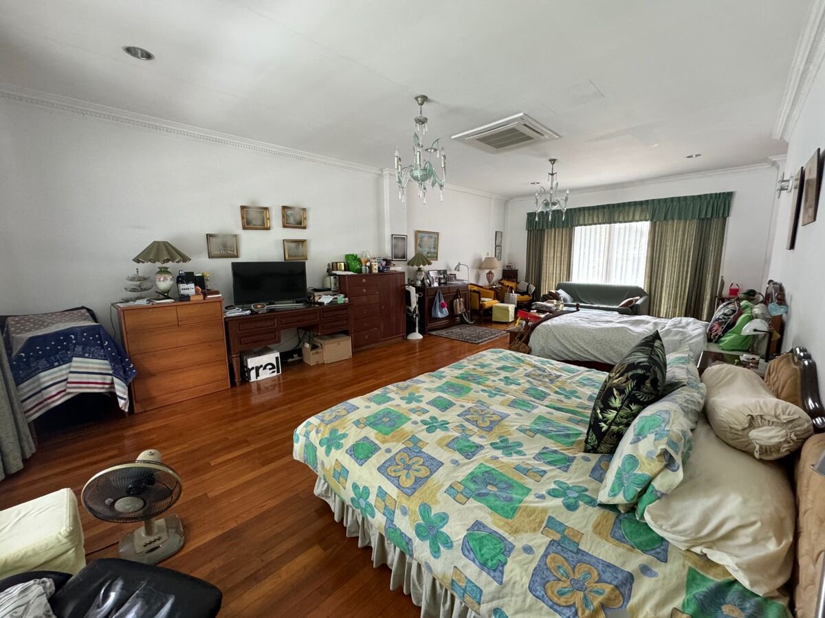 bungalow for sale in King Albert Park - sg26800000 | Knight Frank UK