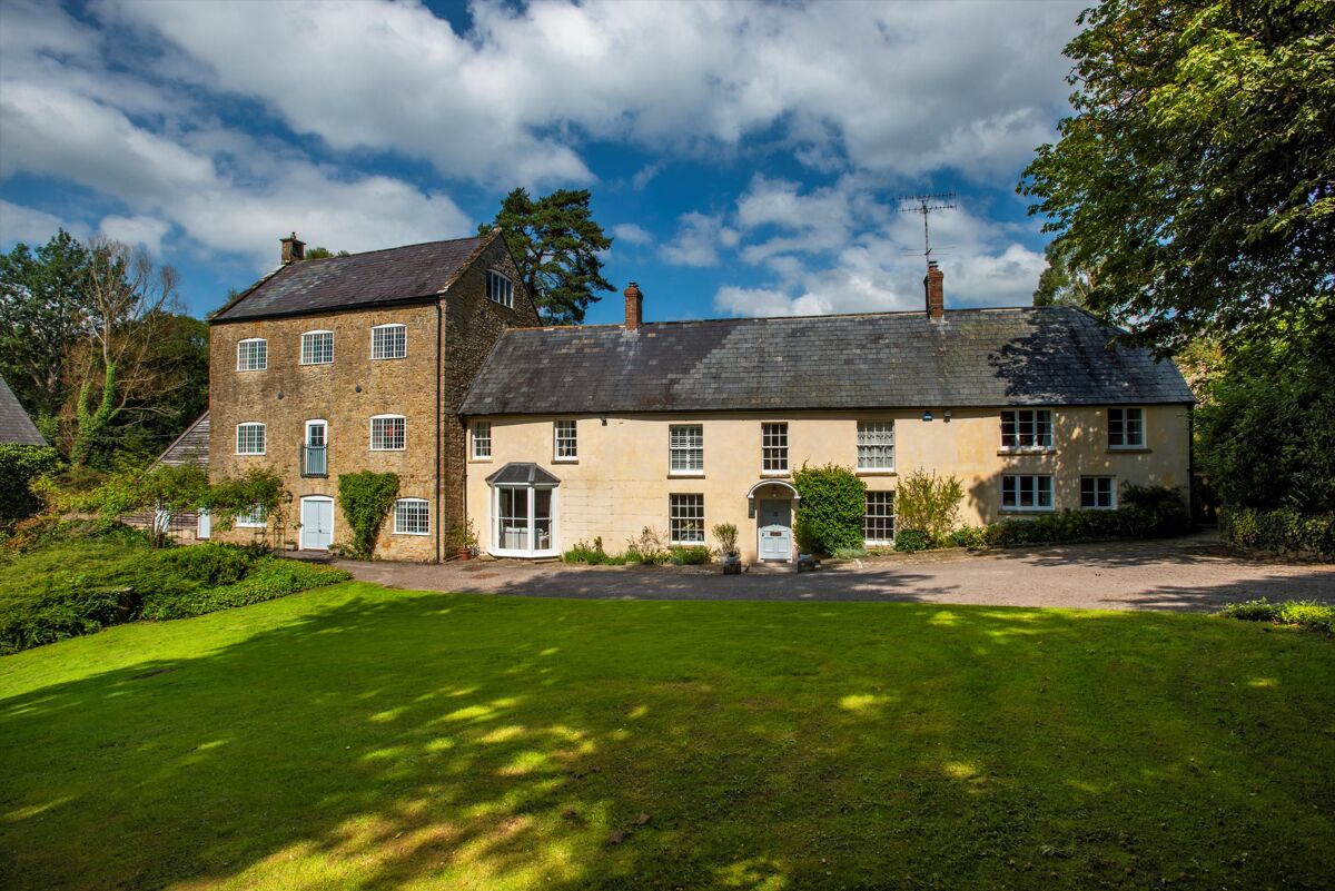 The Mill House is a well-presented Georgian mill house set in beautiful ...