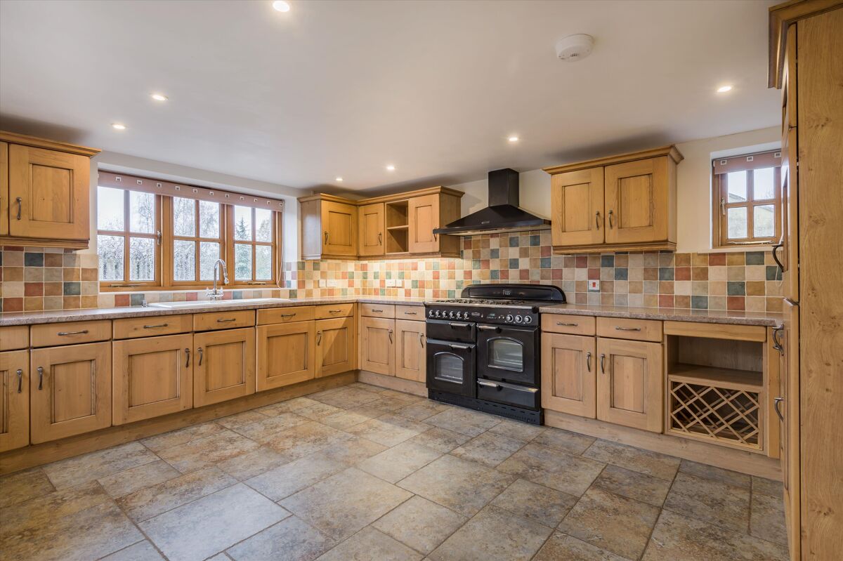 Oak Apple Barn is an attractive period barn conversion in a lovely ...