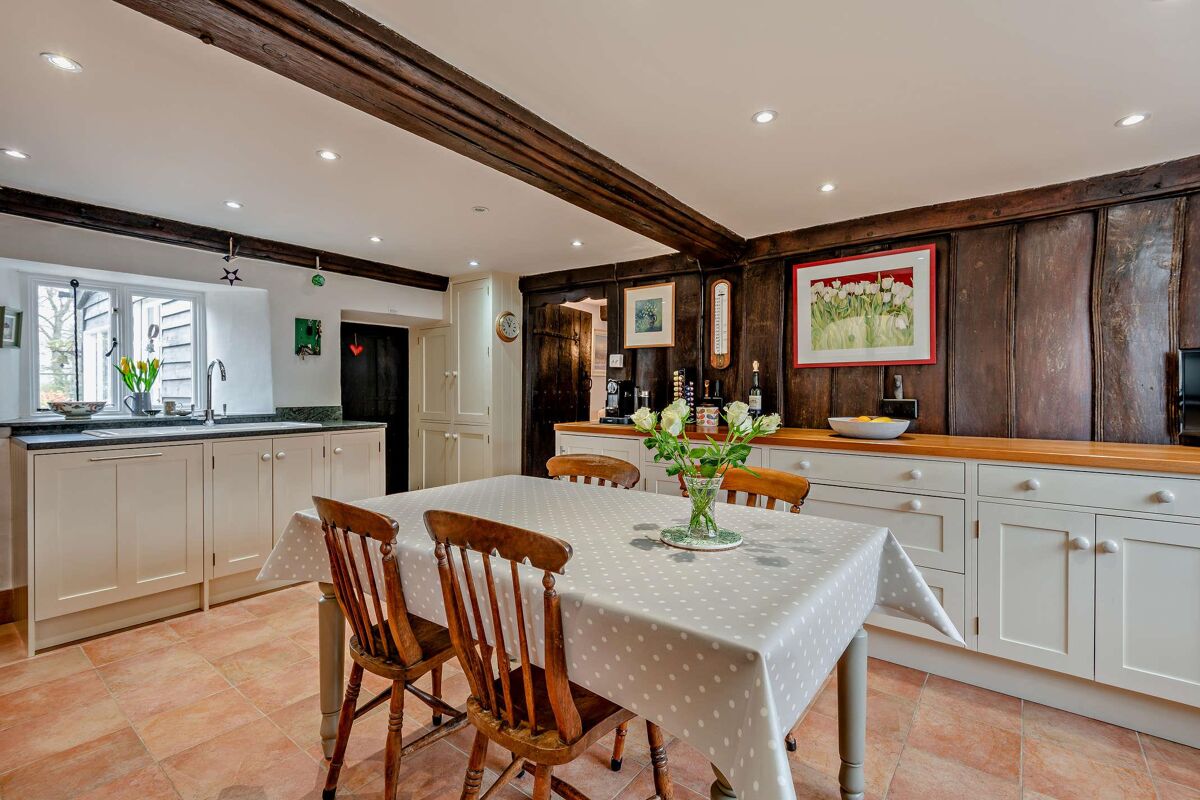 Stayners Farm is a charming and sympathetically renovated 17th century ...