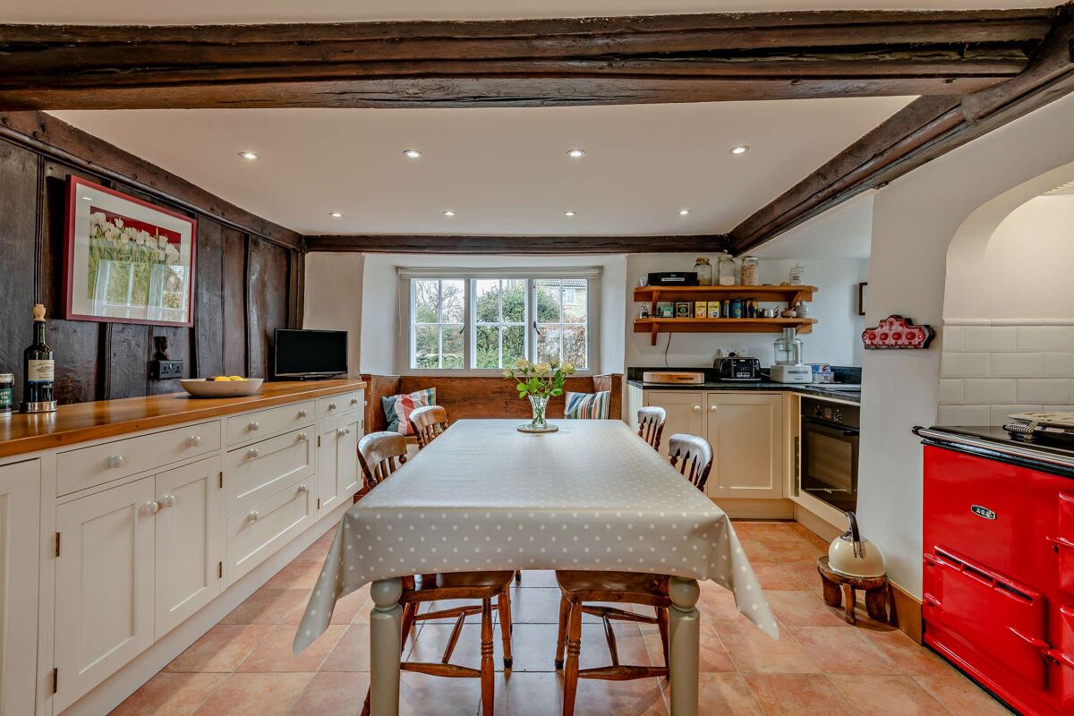 Stayners Farm is a charming and sympathetically renovated 17th century ...
