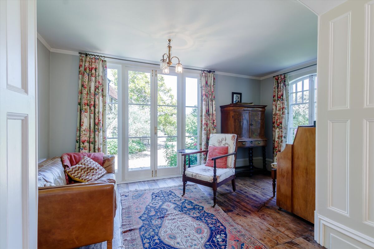 Keyham House is an unlisted Regency family house with a large walled ...