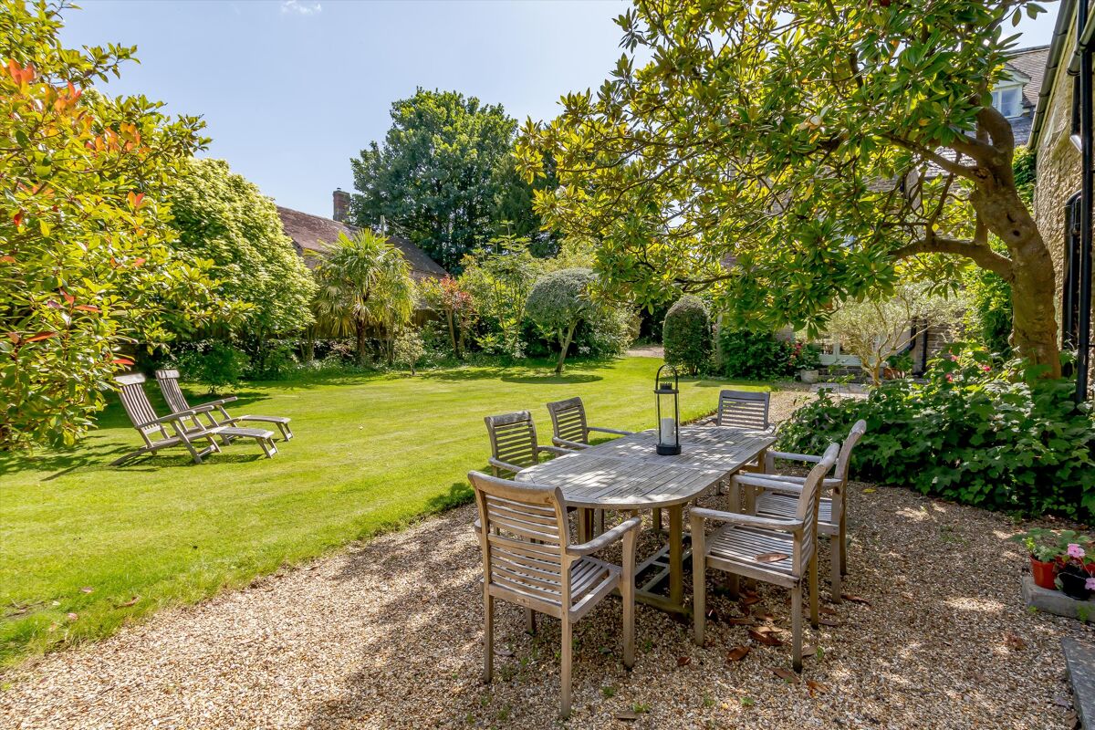 Keyham House is an unlisted Regency family house with a large walled ...