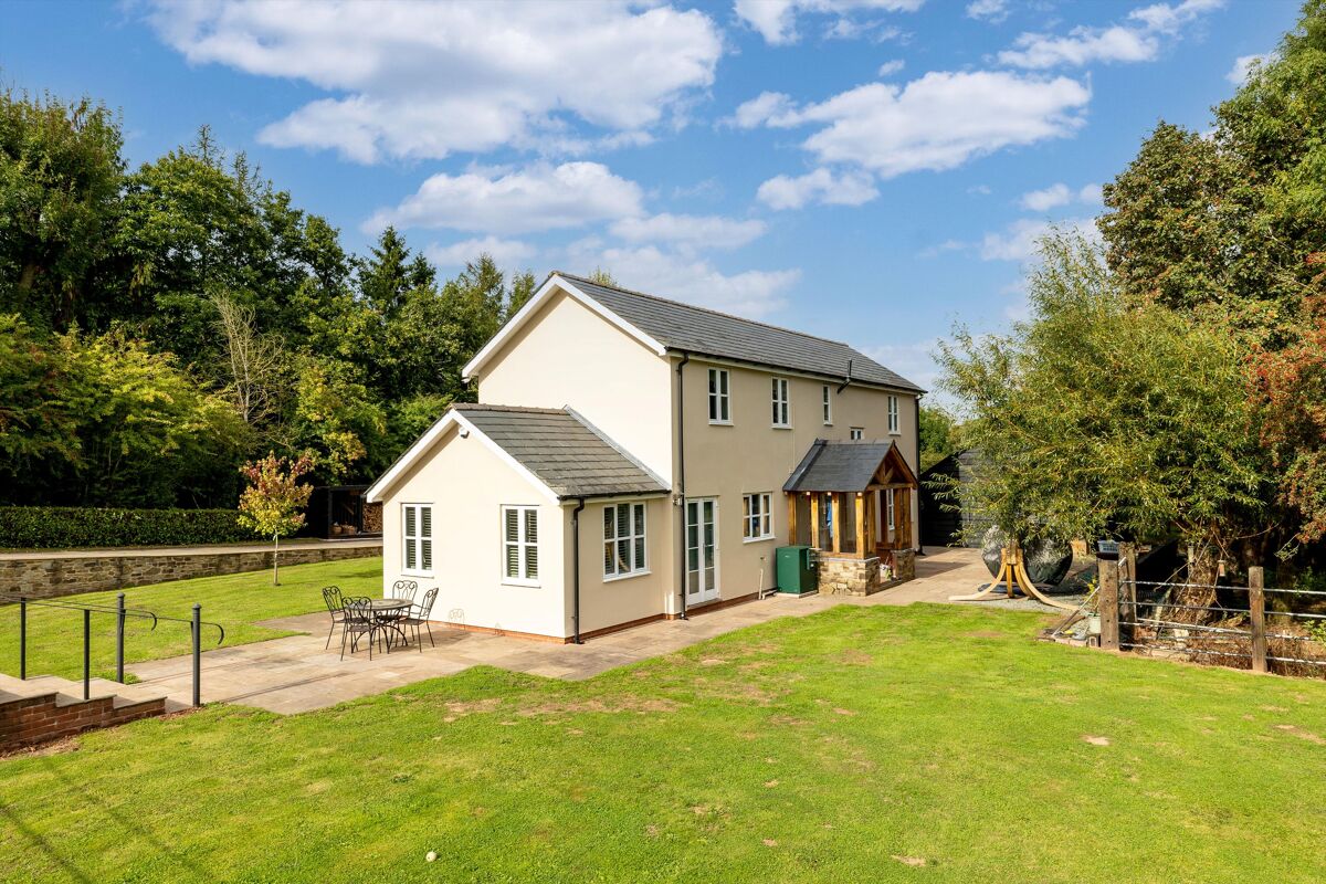 house for sale in Eyton, Leominster, Herefordshire, HR6 - shr012247851 ...