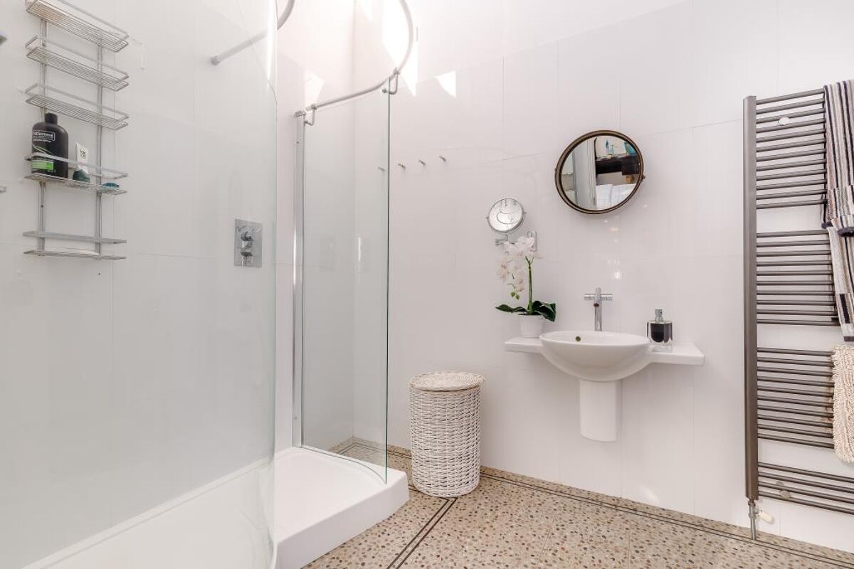 house for sale in Llanfaelog, Ty Croes, Sir Ynys Mon, LL63 ...