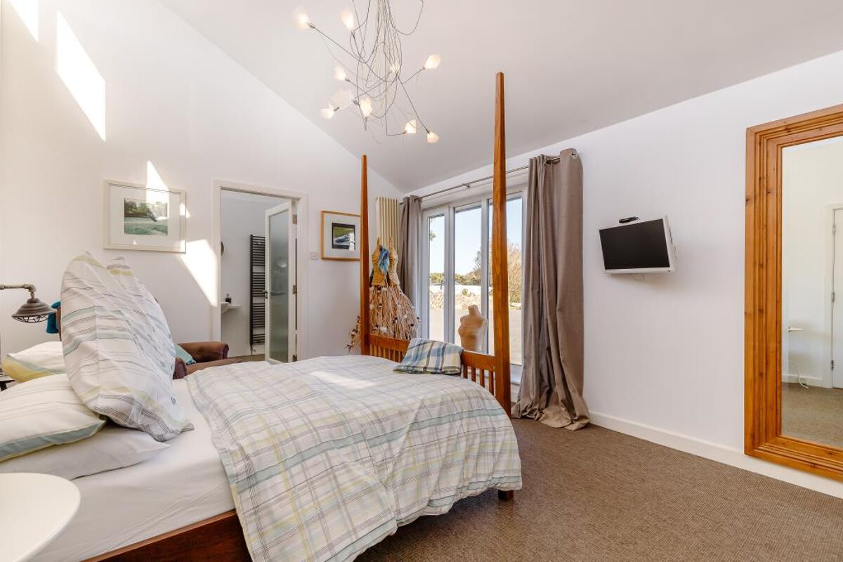 house for sale in Llanfaelog, Ty Croes, Sir Ynys Mon, LL63 ...