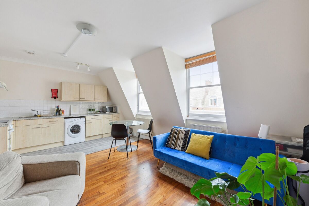flat to rent in St John's Wood High Street, London, NW8 - sjq012509809 ...