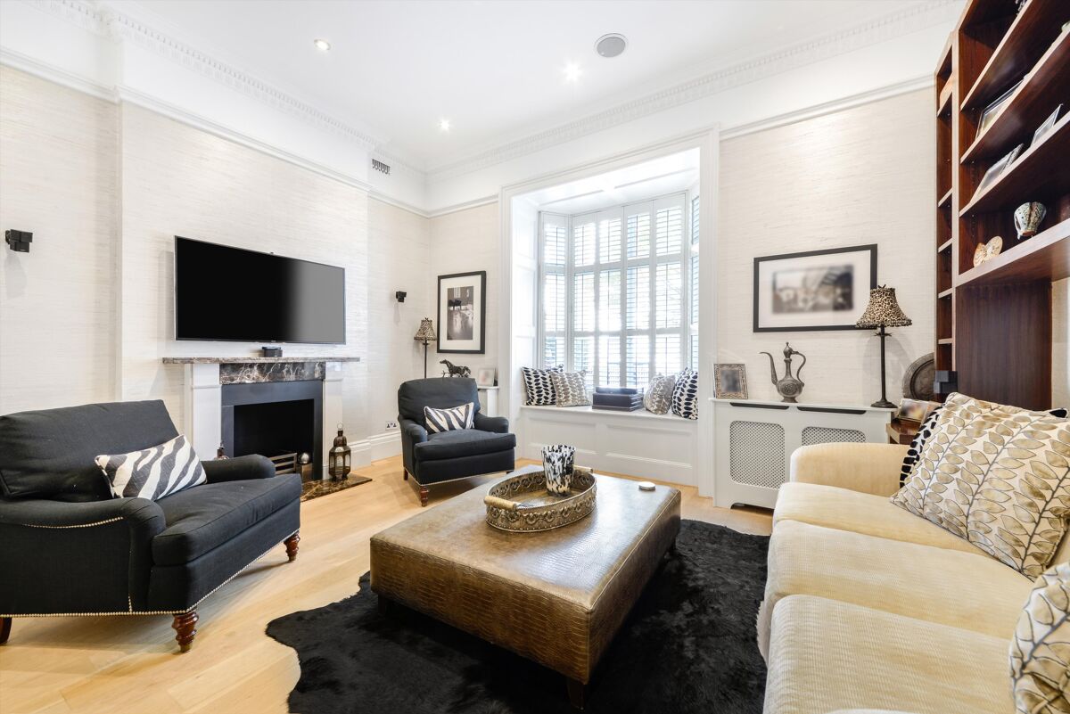 flat for sale in Onslow Square, London, SW7. - sla012002172 | Knight Frank