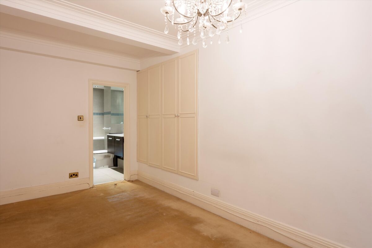 flat for sale in Malvern Court, Onslow Square, London, SW7 ...
