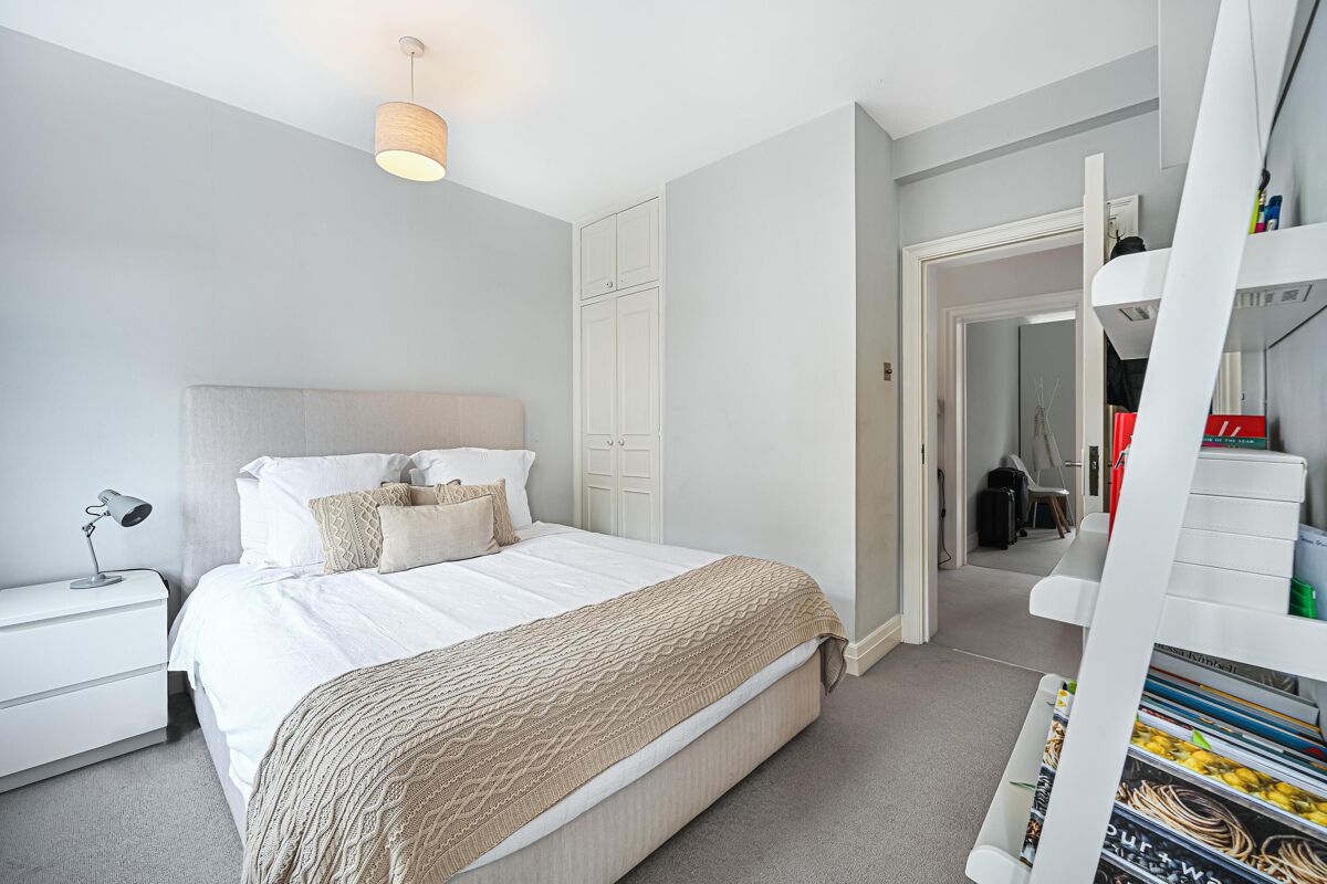 apartment for sale in Royal Avenue, Chelsea, London, SW3 - SLA012347742 ...