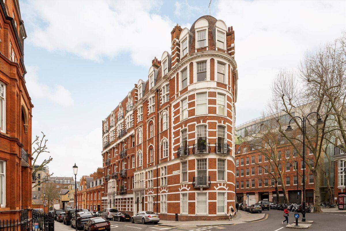 apartment for sale in Cadogan Gardens, Chelsea, London, SW3 ...