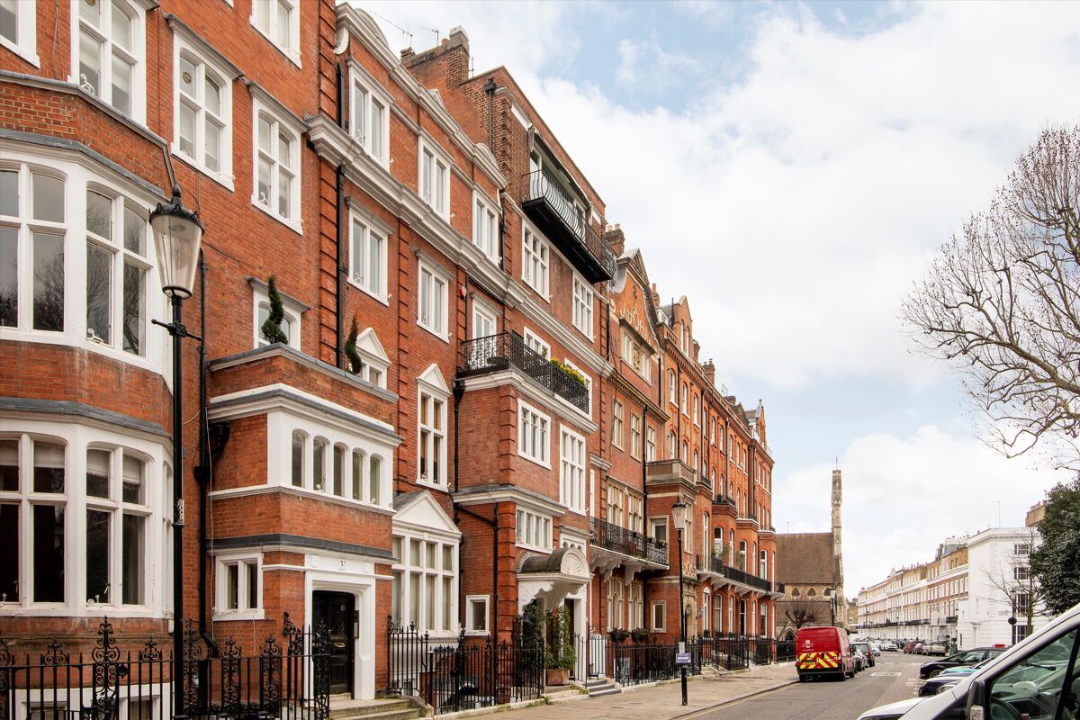 flat for sale in Lennox Gardens, Knightsbridge, London, SW1X ...