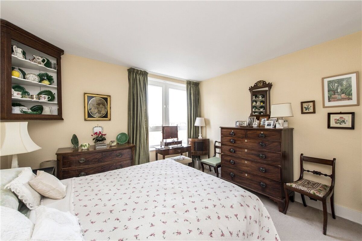 flat for sale in Chelsea Towers, Chelsea Manor Gardens, Chelsea, London ...