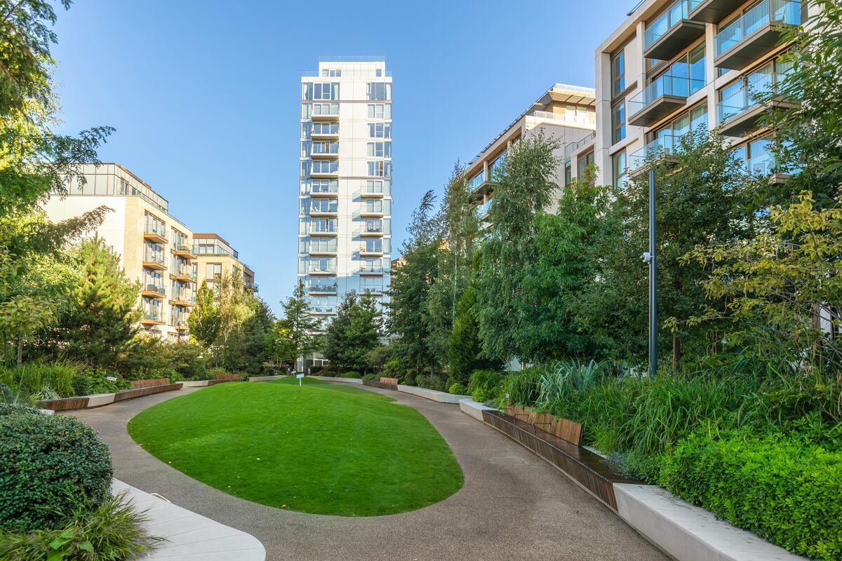 apartment for sale in Lillie Square, Earls Court, London SW6 ...