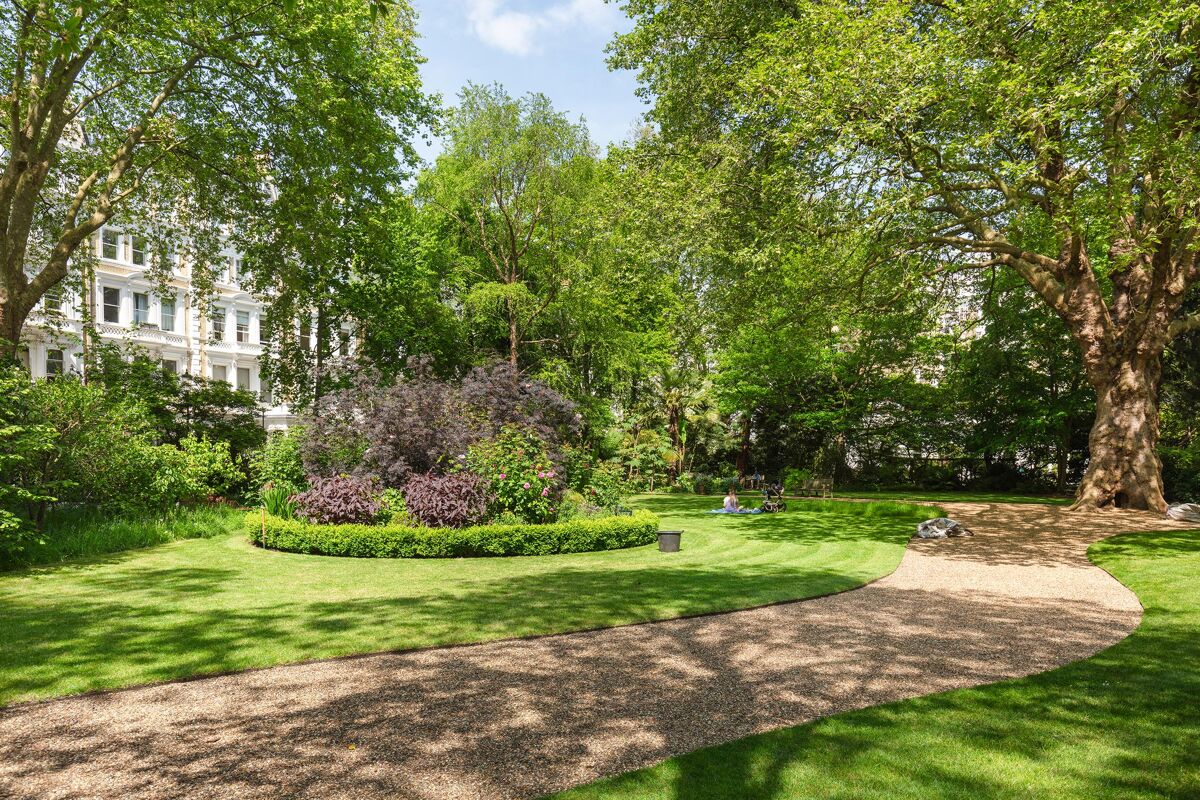 flat for sale in Courtfield Gardens, London SW5 - STK012499672 | Knight ...