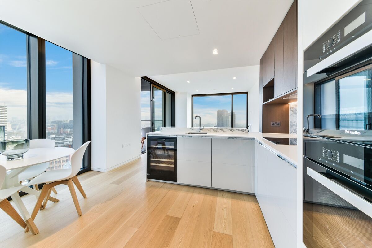 flat to rent in One Casson Square, Southbank, London, SE1 - STQ336282 ...