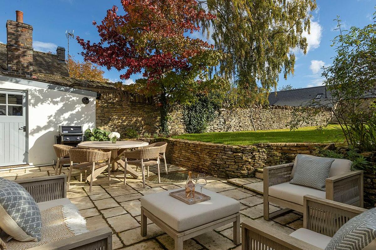 house for sale in Manor Farm Cottage, Donnington, Moreton-in-Marsh ...