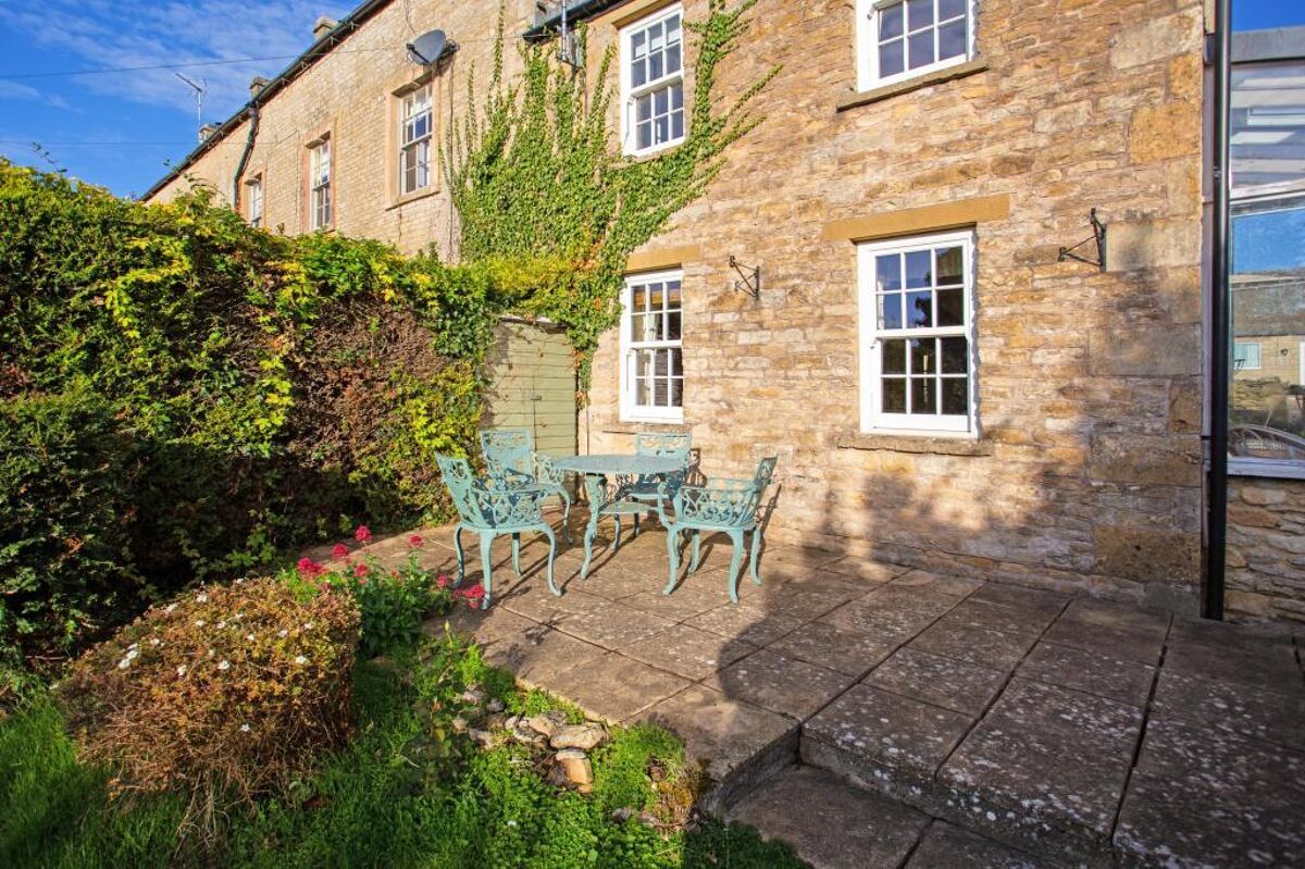 House For Sale In Garden Cottage Mount Pleasant Close Stow On The