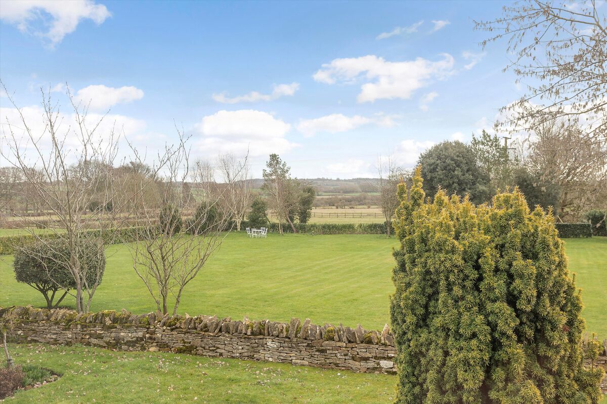 house for sale in The Green, Kingham, Chipping Norton, Oxfordshire, OX7 ...