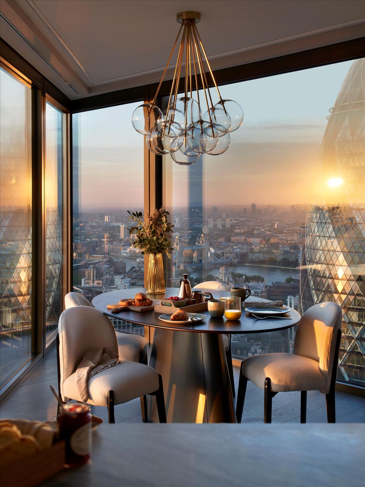 The Sky Residences at One Bishopsgate Plaza - Pan Pacific London ...