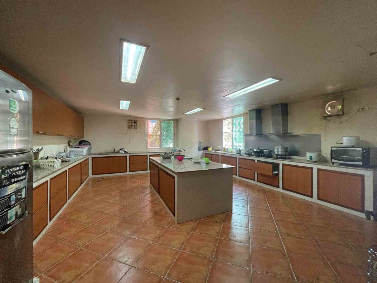 Resi Investment for sale in Investment opportunity in the heart of Hi-Tech Industrial Estate ...