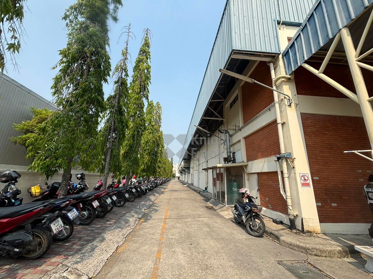 Factory to rent in Amata City Chonburi Industrial Estate, Chon Buri ...
