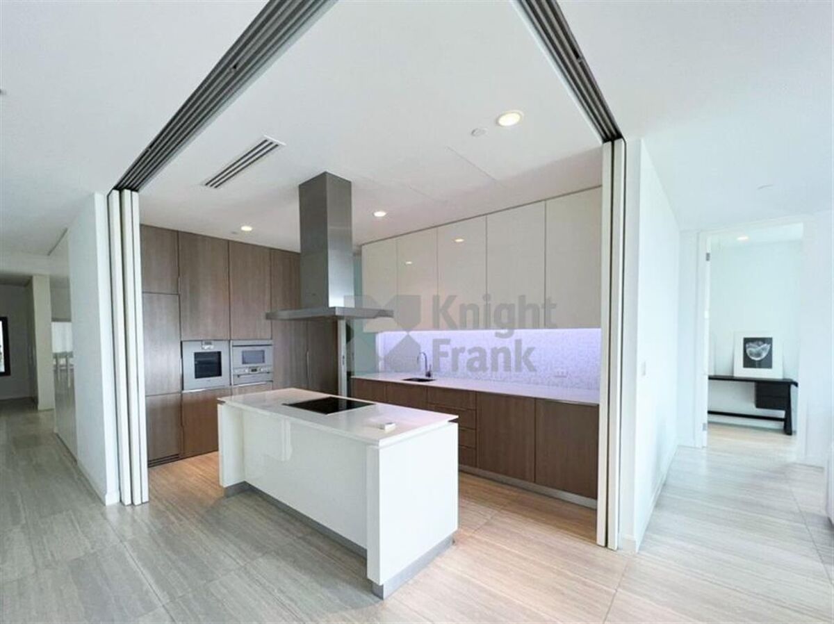 condominium to rent in Ratchadamri, 185 Rajadamri, 198 sq.m ...