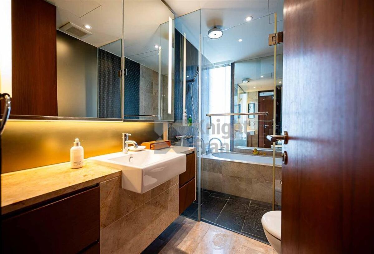 condominium for sale in Ratchadamri, Hansar Rajdamri, 170.83 sq.m ...