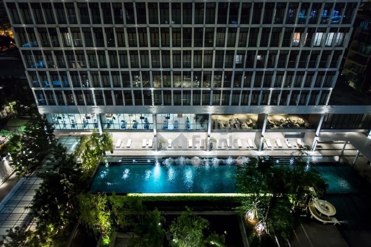 condominium for sale in Ploenchit, Noble Ploenchit, 60 sq.m ...