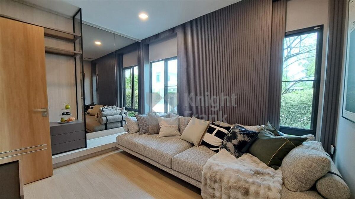 house for sale in Bangna, MANTANA Bangna km 15, 325 sq.m ...