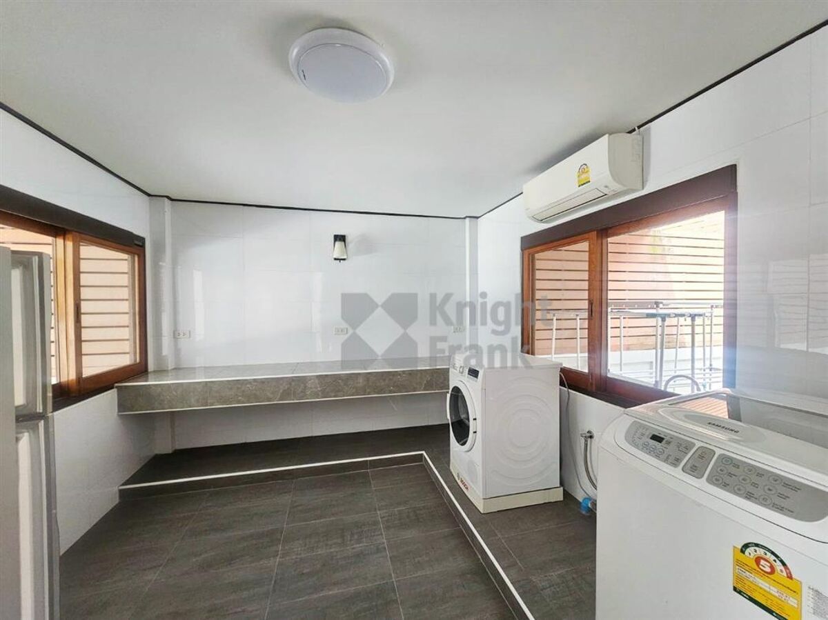 house for sale in Ari, Semi-detached house in Ari , 310 sq.m ...