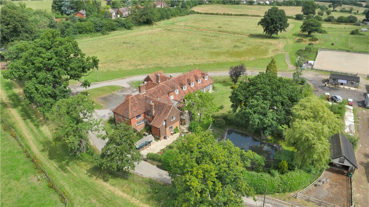 house for sale in Hartley Road, Cranbrook, Kent, TN17 - TNW160158 ...