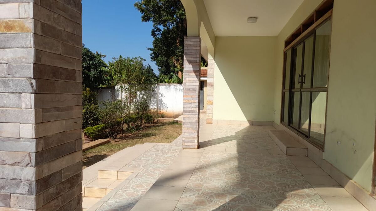 house for sale in RS1084,Bukoto, Kampala - ugrs1084 | Knight Frank Uganda
